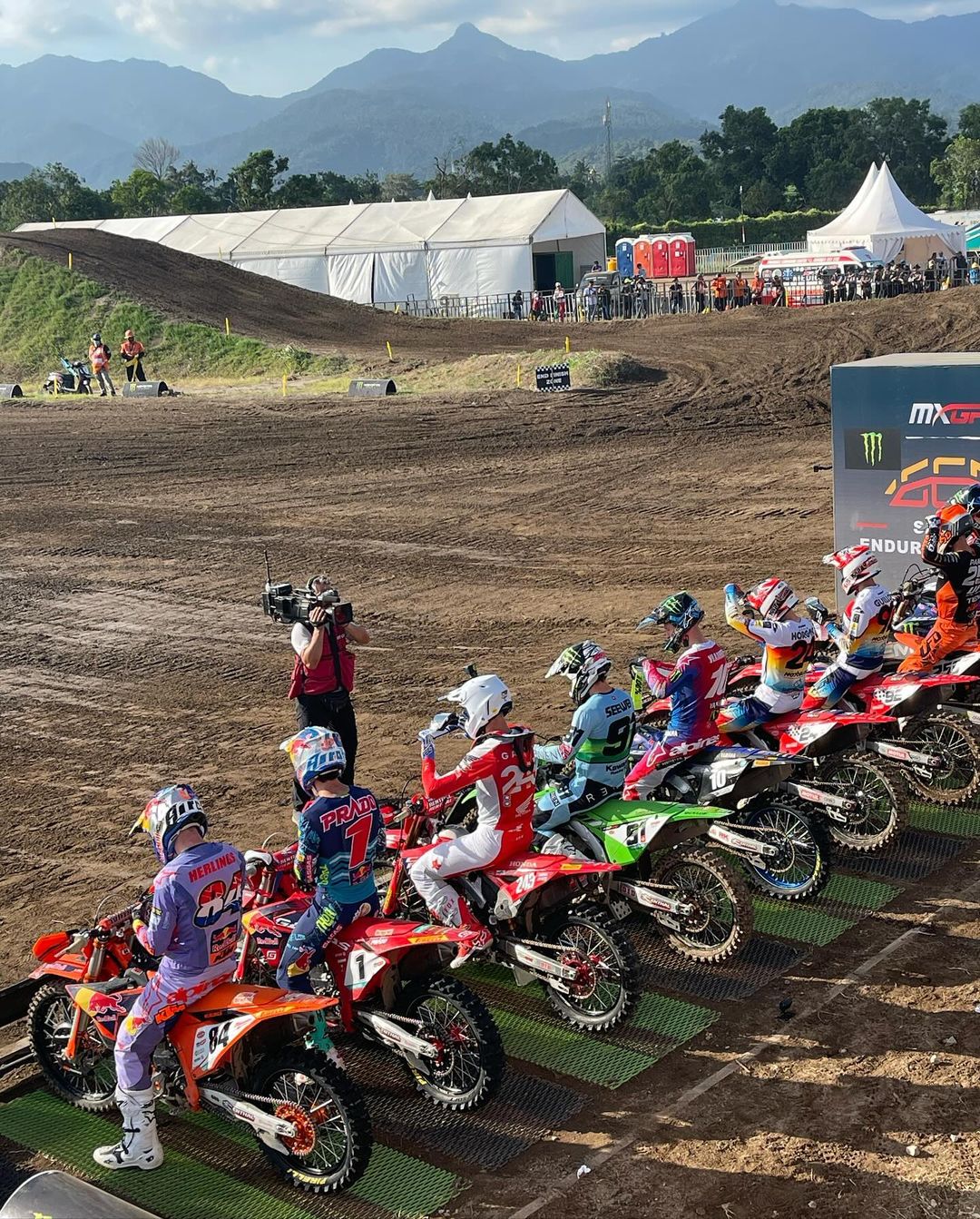 Tiketapasaja.com Sebagai Official Ticketing Partner Kejuaraan MXGP 2024 ...